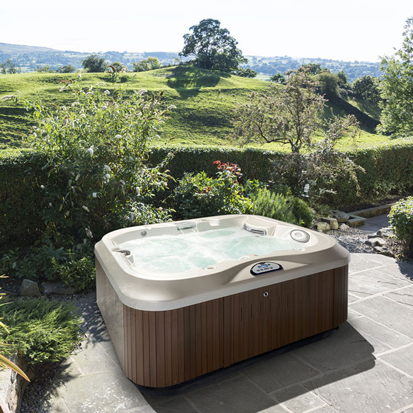 Jacuzzi® J-315™ Hot Tub (3 person) - Firehouse